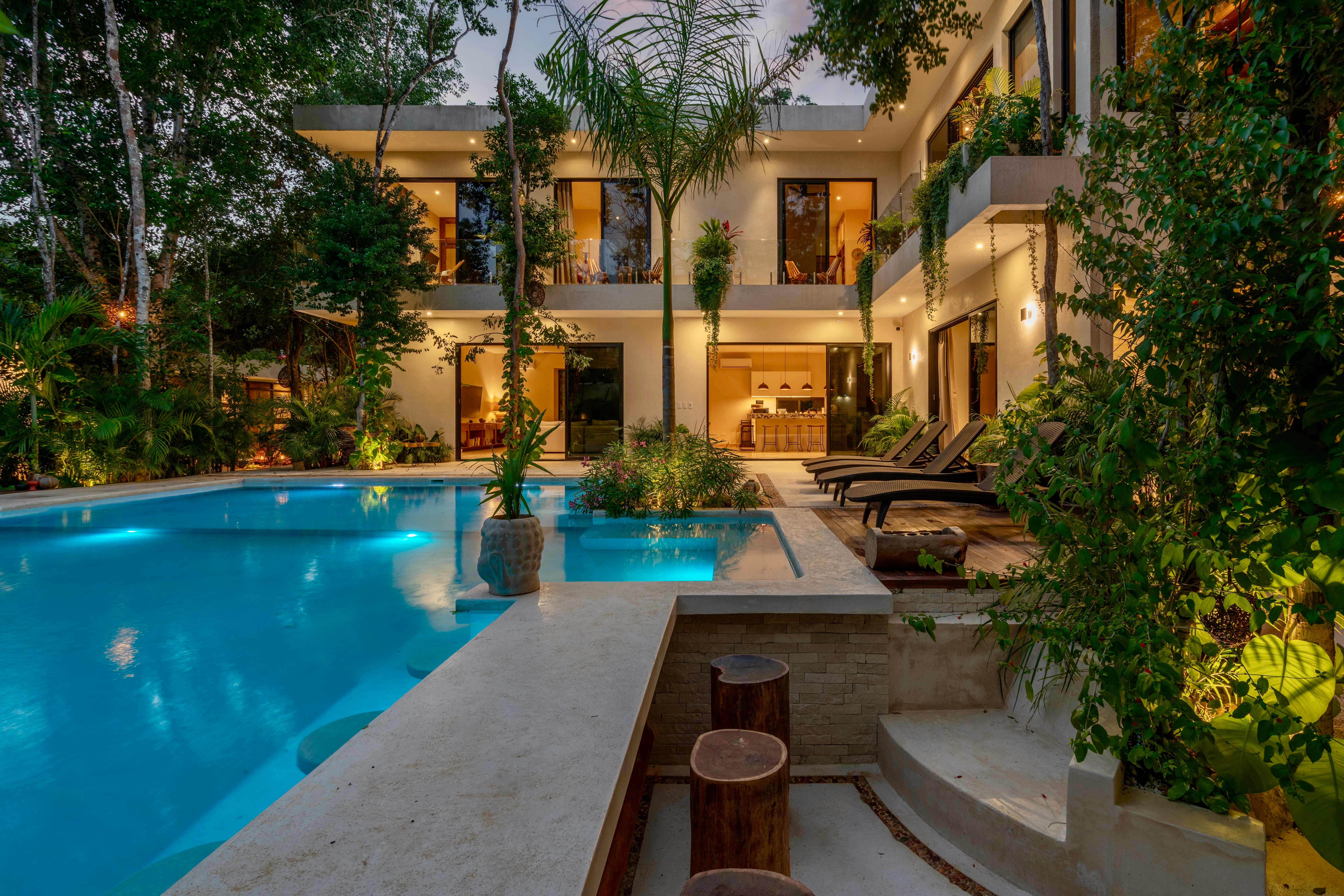 Mediterranean Style Villa: Layout, Materials, and Shade ...