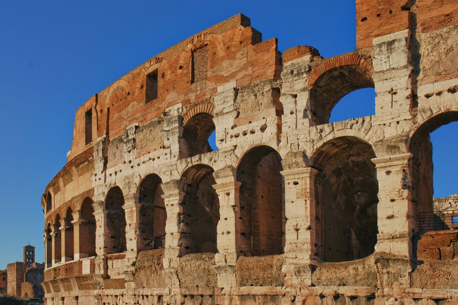 Characteristics of Roman Architecture: Arches, Columns, and Innovation ...