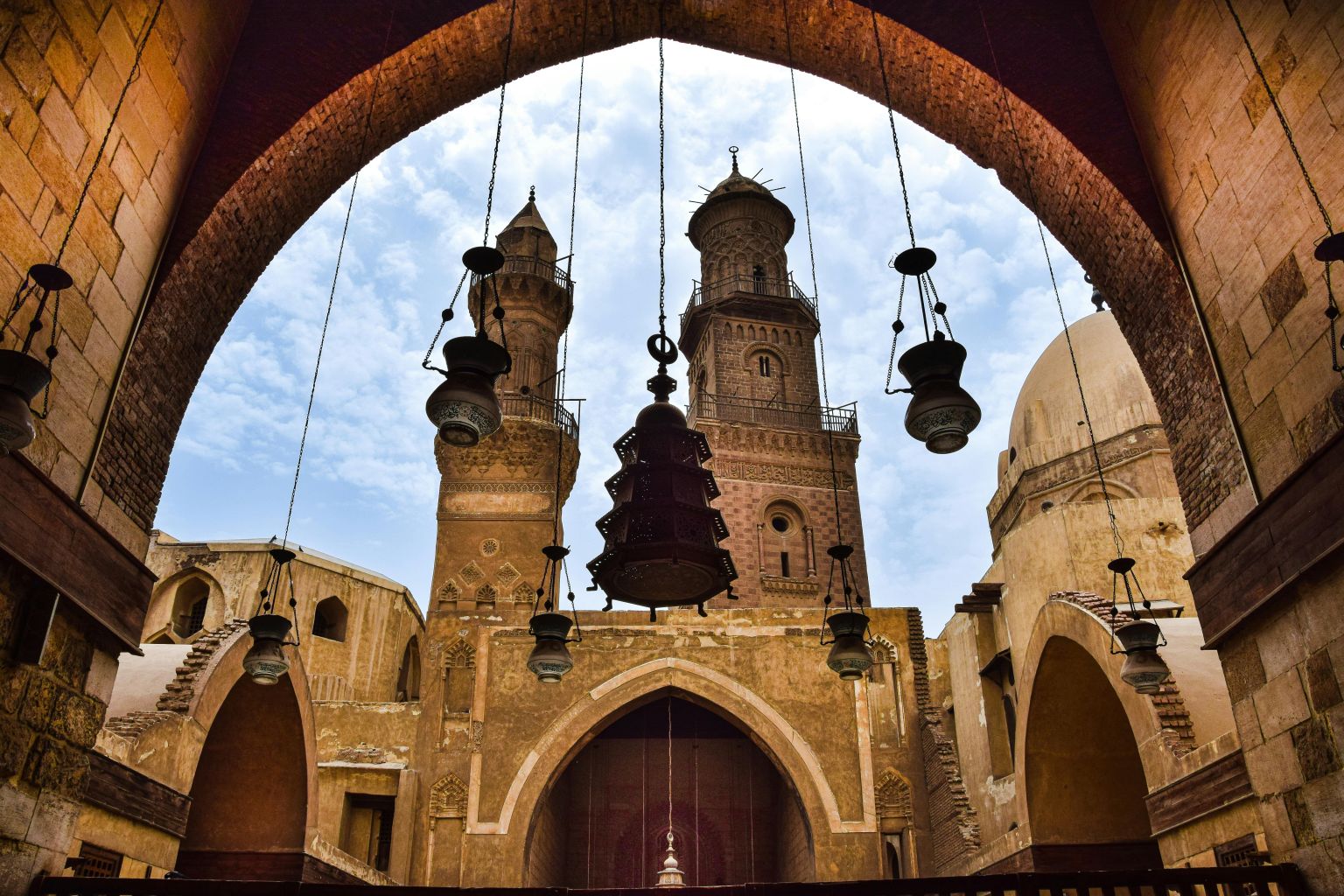 Islamic Architecture in Egypt: Cairo, Fustat, Alexandria, and Modern ...