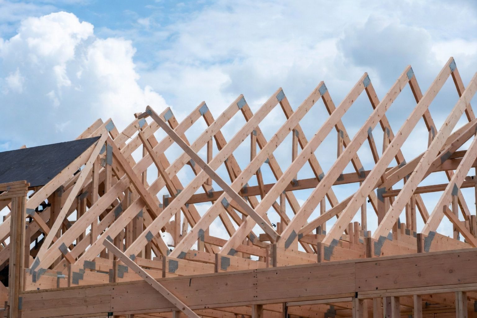 Truss Bracing and Roof Support Systems | ArchitectureCourses.org