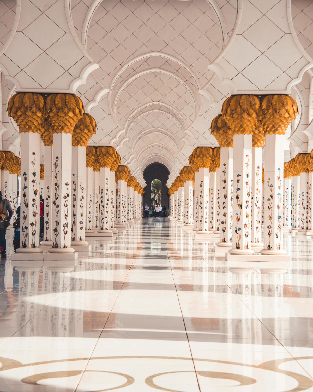 Islamic Architecture Styles : From Baghdad to Istanbul ...